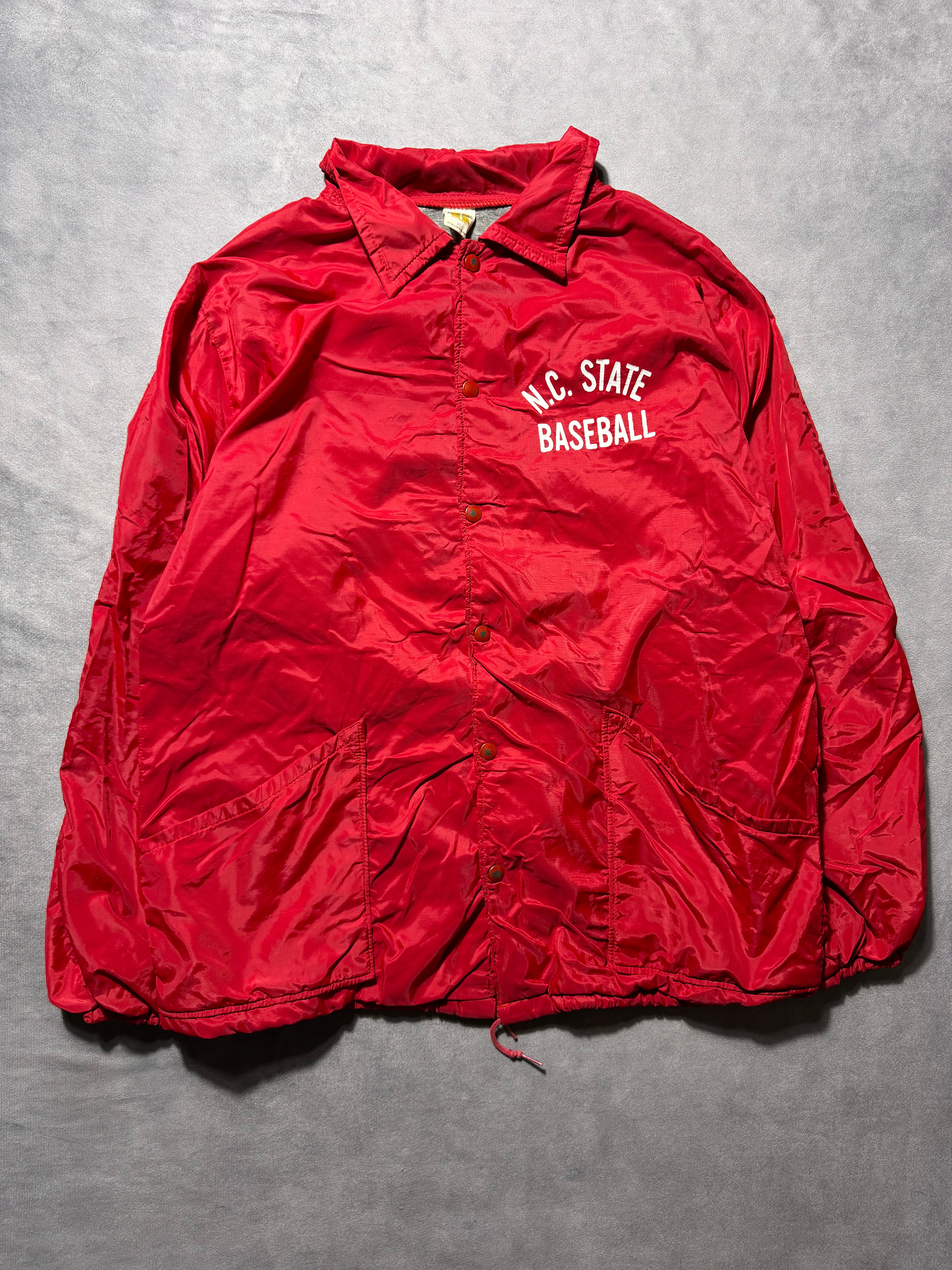 $20 STEAL (XL) DISCOUNT AT CHECKOUT - 1970’s – Locker Room CLT