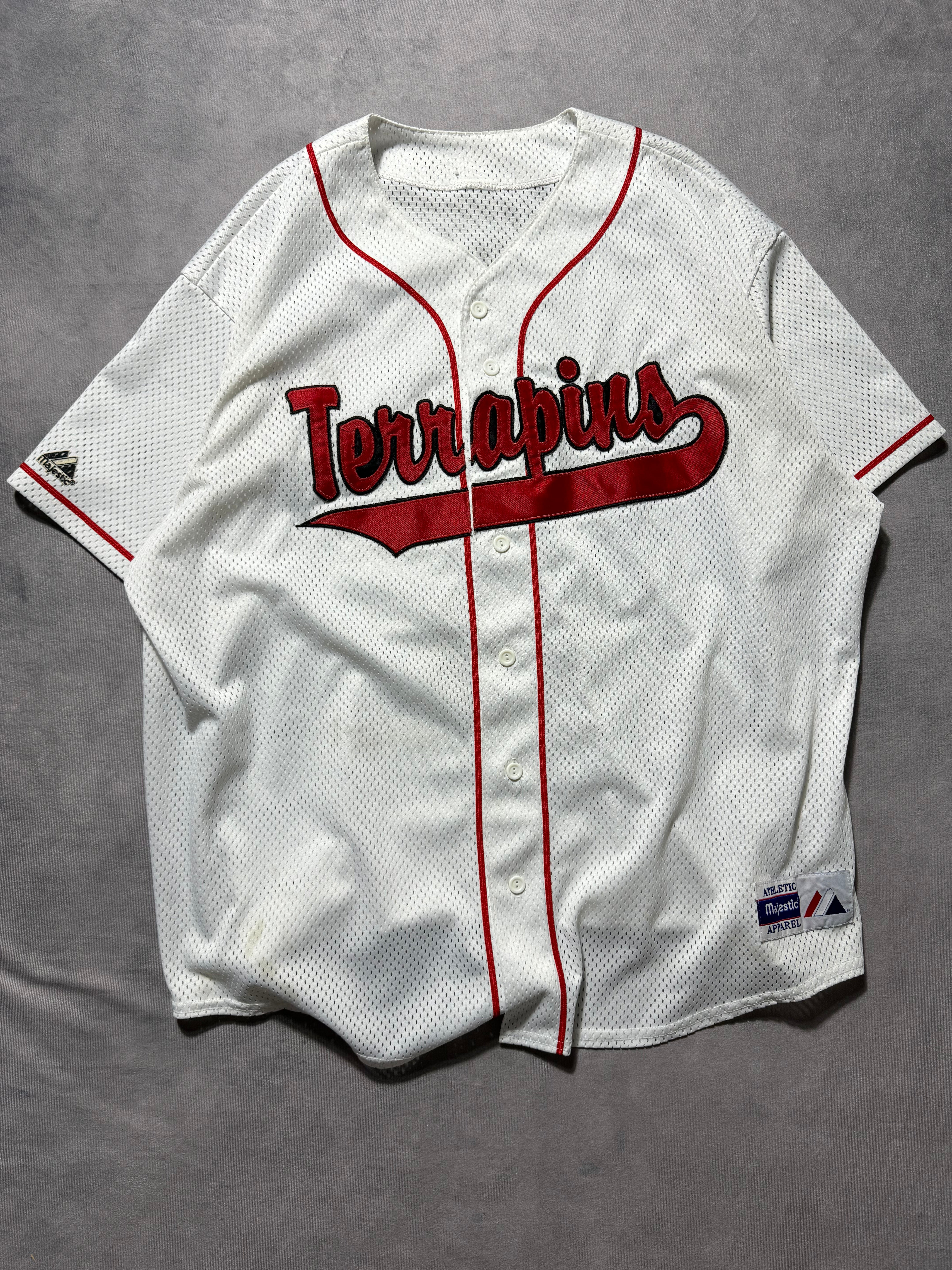$20 STEAL (XL) – Locker Room CLT