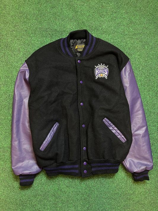 The #1 Premium Vintage Sportswear Clothing Shop – Locker Room CLT